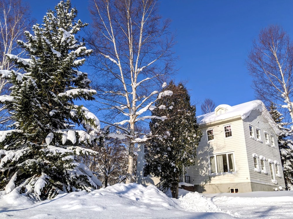 Chalet Banff - Niseko