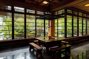 Quarto duplo (Top Floor) | Roupas de cama antialérgicas, edredons de pluma, cofres nos quartos