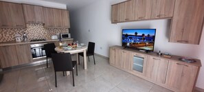1 quarto, roupa de alta qualidade, cortinas/cortinados opacos 