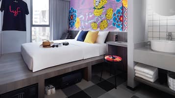 Quarto (One of a Kind) | Cofre no quarto, com decoração personalizada, secretária, Wi-fi grátis