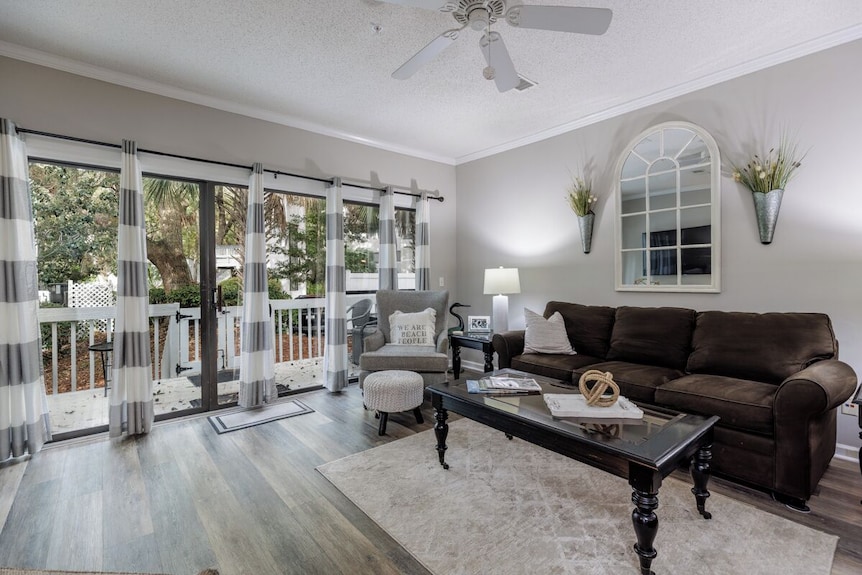 46 Ocean Breeze: Pet Friendly, Sleeps8, Free Bikes - Hilton Head Island, SC