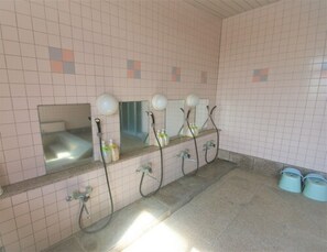Dormitório Partilhado, apenas para homens | Casa de banho partilhada
