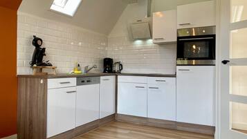 Bangalô, 3 quartos, sacada, vista para o jardim | Parte interna