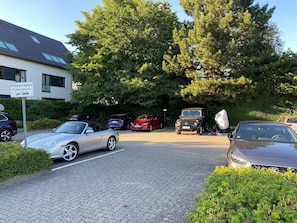 Apartamento (50 Meter bis zum Strand - Lütje Loge) | Estacionamento | Estacionamento grátis