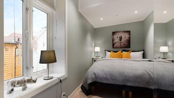 3 bedroom apartment, 2nd floor | 3 quartos, berços/camas para crianças, Wi-fi grátis