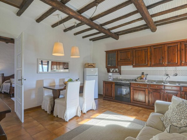 Nice Apartment For 2 People With Pool, Wifi, Patio, Pets Allowed, Panoramic View And Parking - San Gimignano