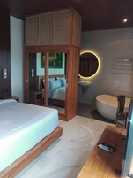 Quarto de Luxo | Secretária, secretária adequada para computadores portáteis 