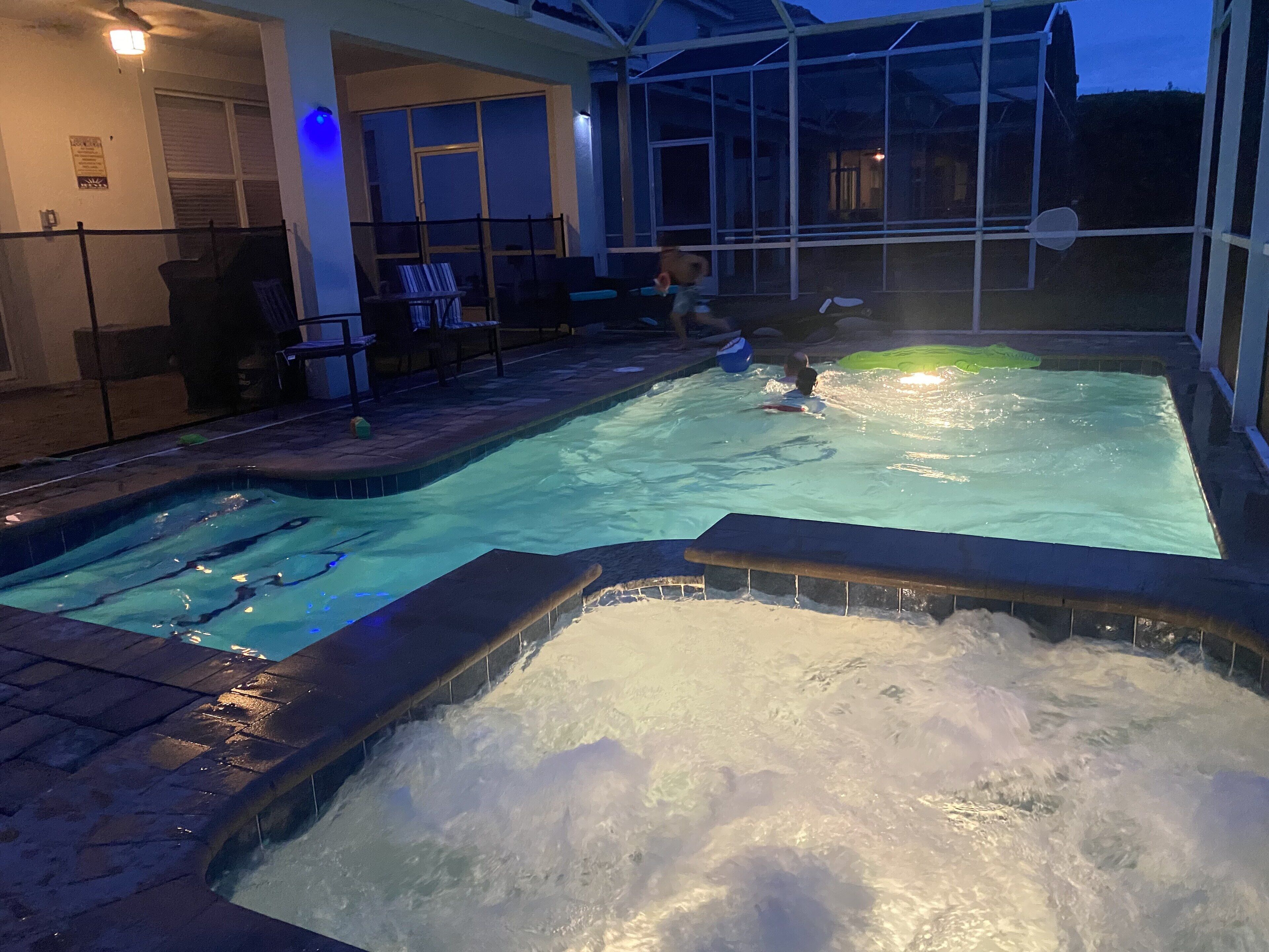 Prime Location overlooking Oasis Clubhouse and waterpark! - Champions ...