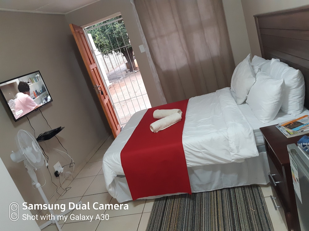 Fully Furnished Rooms For Short Stay, Pretoria - Pretoria (South Africa)
