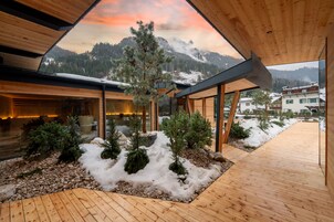 Sauna, banheira de hidromassagem, banho turco 