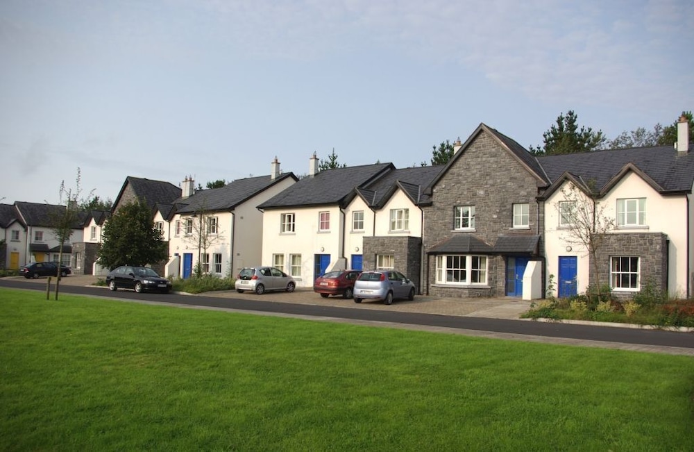 Bunratty Town House No 7 - Limerick City