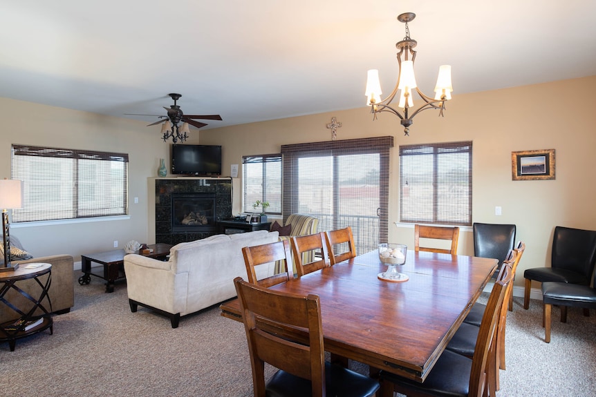 *Shellebration! Huge Beach House, Steps From The Sand! Perfect For Any Family Getaways!* - Pismo Beach, CA