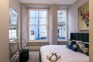 Apartamento (2 Bedrooms) | 2 quartos, ferros/tábuas de passar roupa, Wi-Fi de cortesia