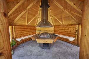 Cabana superluxo, banheiro compartilhado (Bracken Barn) | Jardim