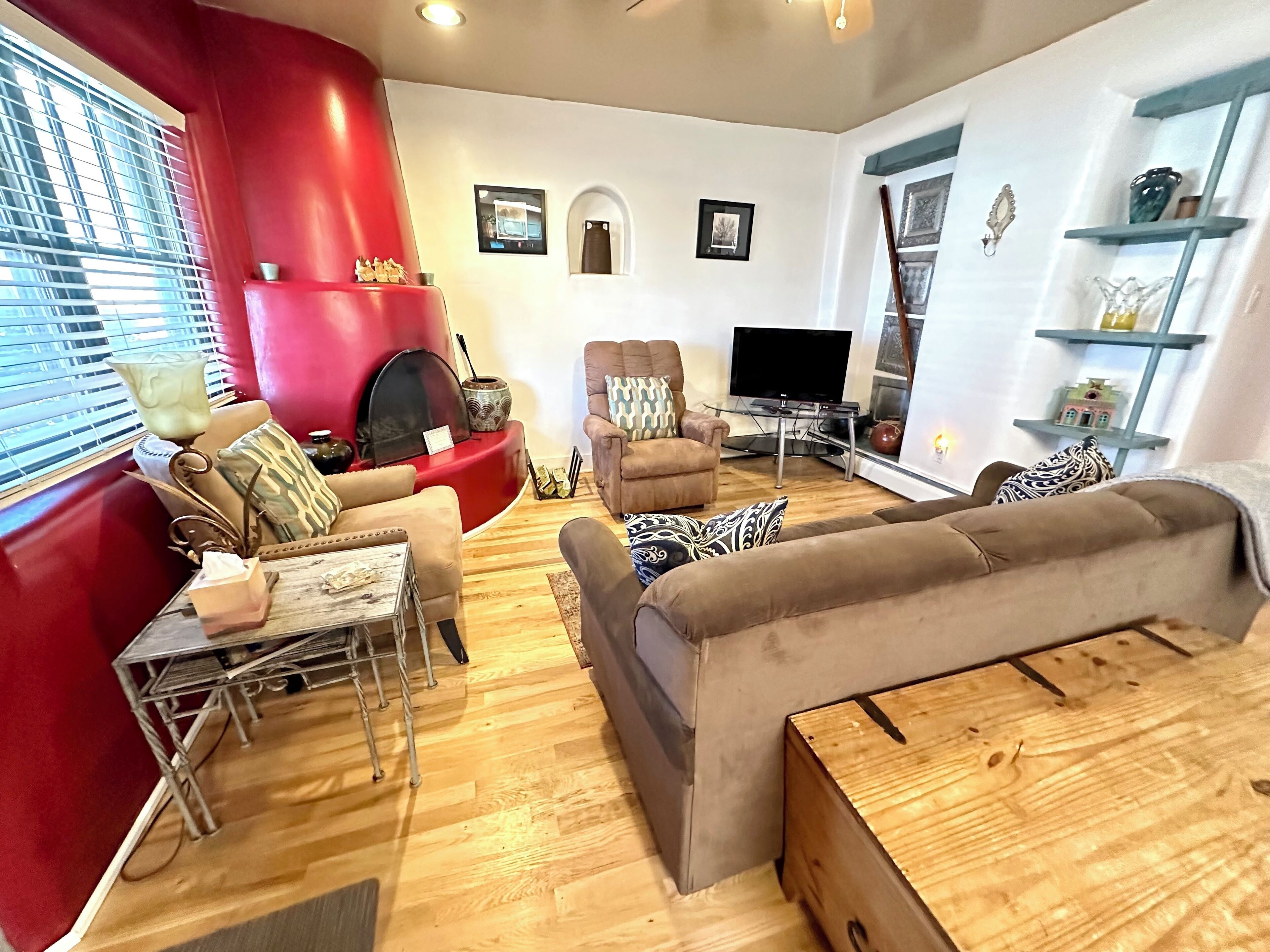 Casita H - 2 Bed, 2 Bath - Santa Fe, NM