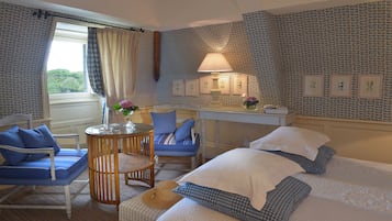 Quarto Duplo | 1 quarto, minibar, cofre no quarto, com decoração personalizada