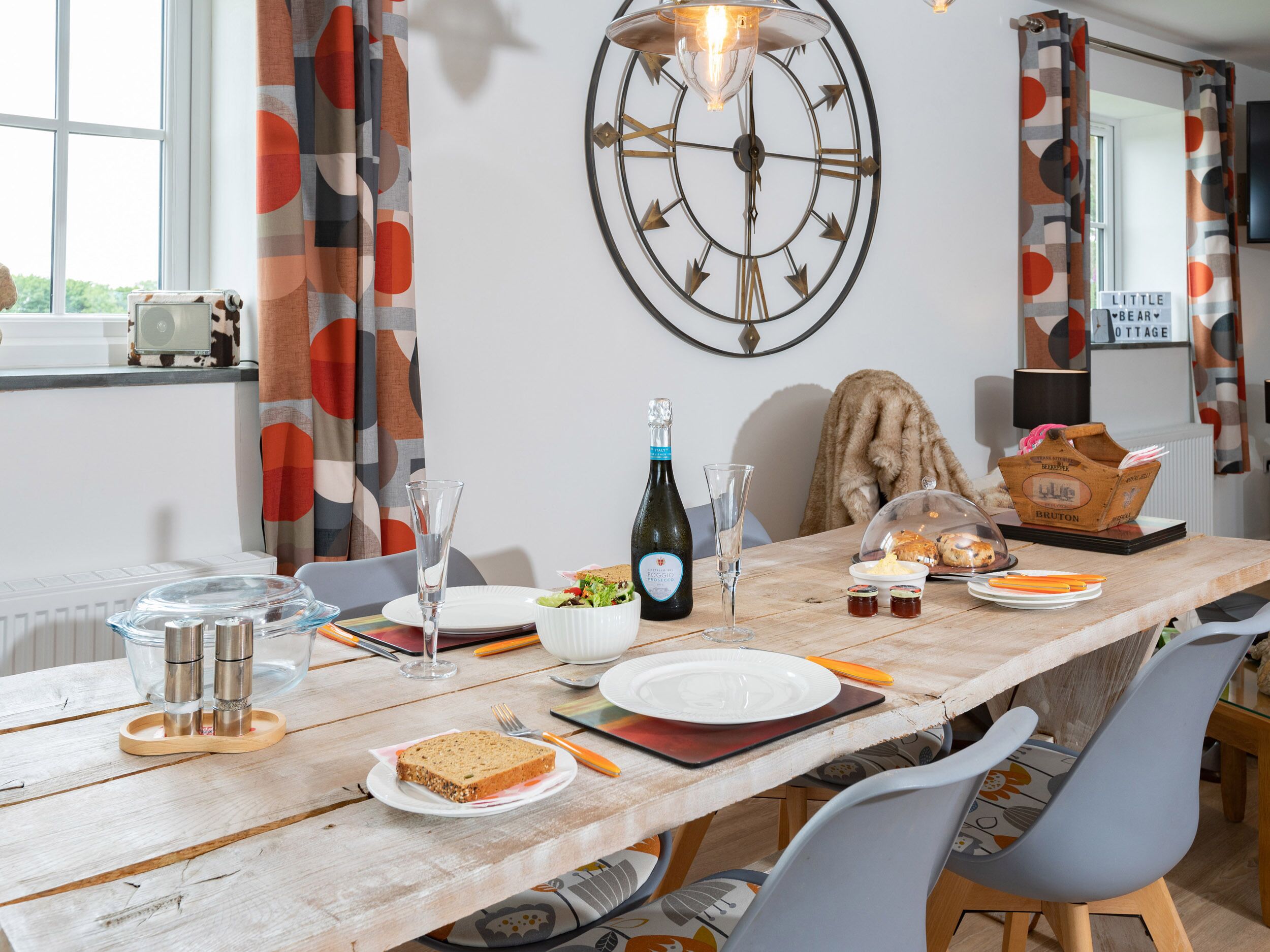 Casa de Campo | Cozinha privada | Uma máquina de lavar louça, utensílios de cozinha 