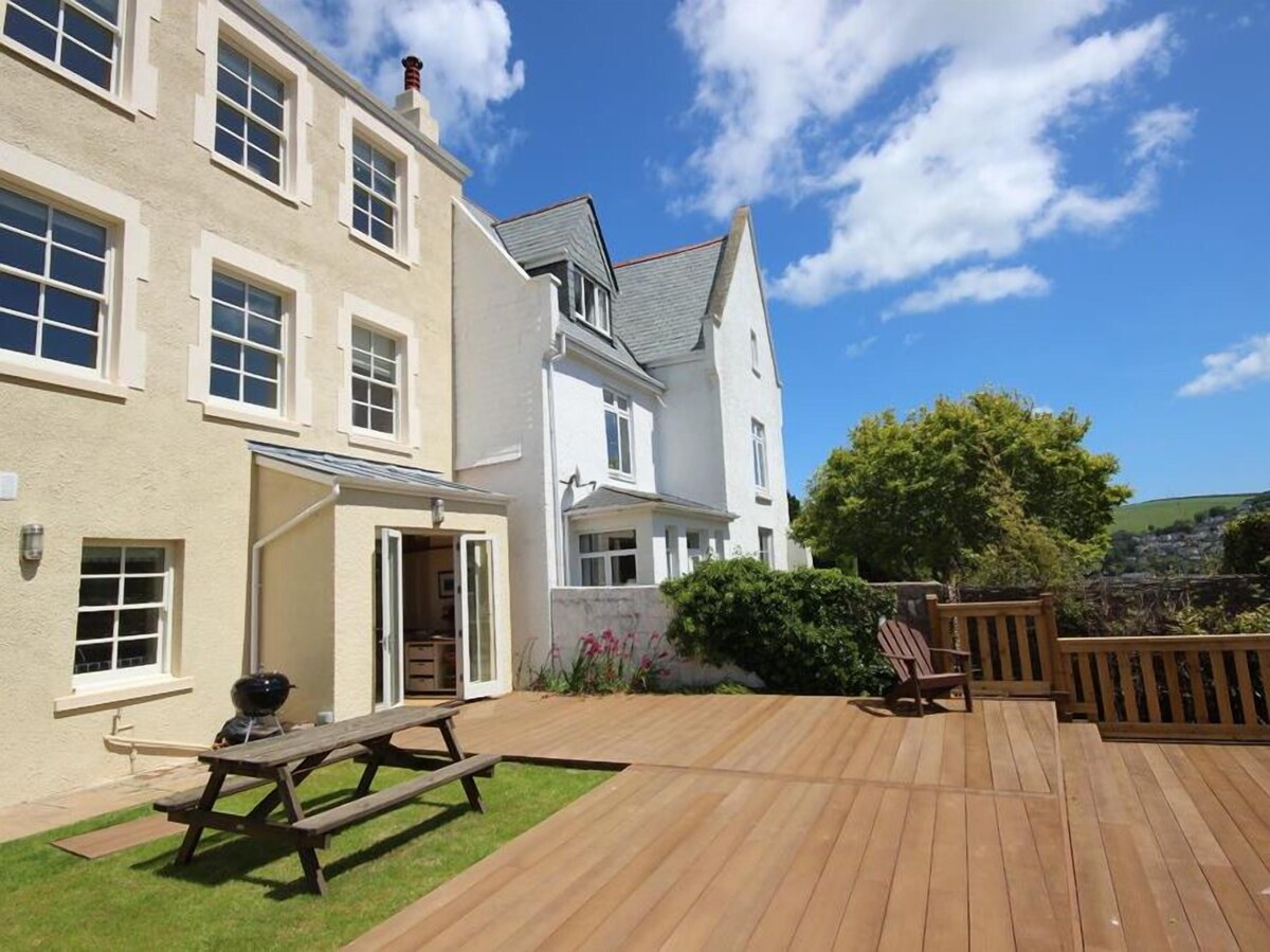 Fairview House Reviews, Deals & Photos 2024 - Expedia