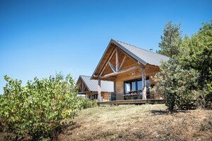 Chalé (Cabane) | Com decoração personalizada, com mobília individualizada