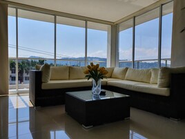 Smart TV de 42 polegadas com canais por cabo, televisor 