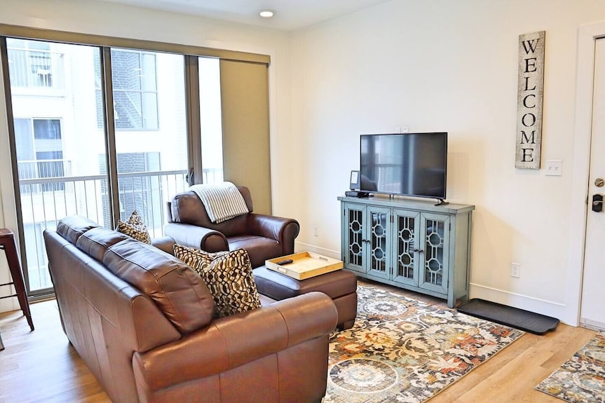 Capri 210: Delightful Downtown Tc Getaway - Traverse City, MI