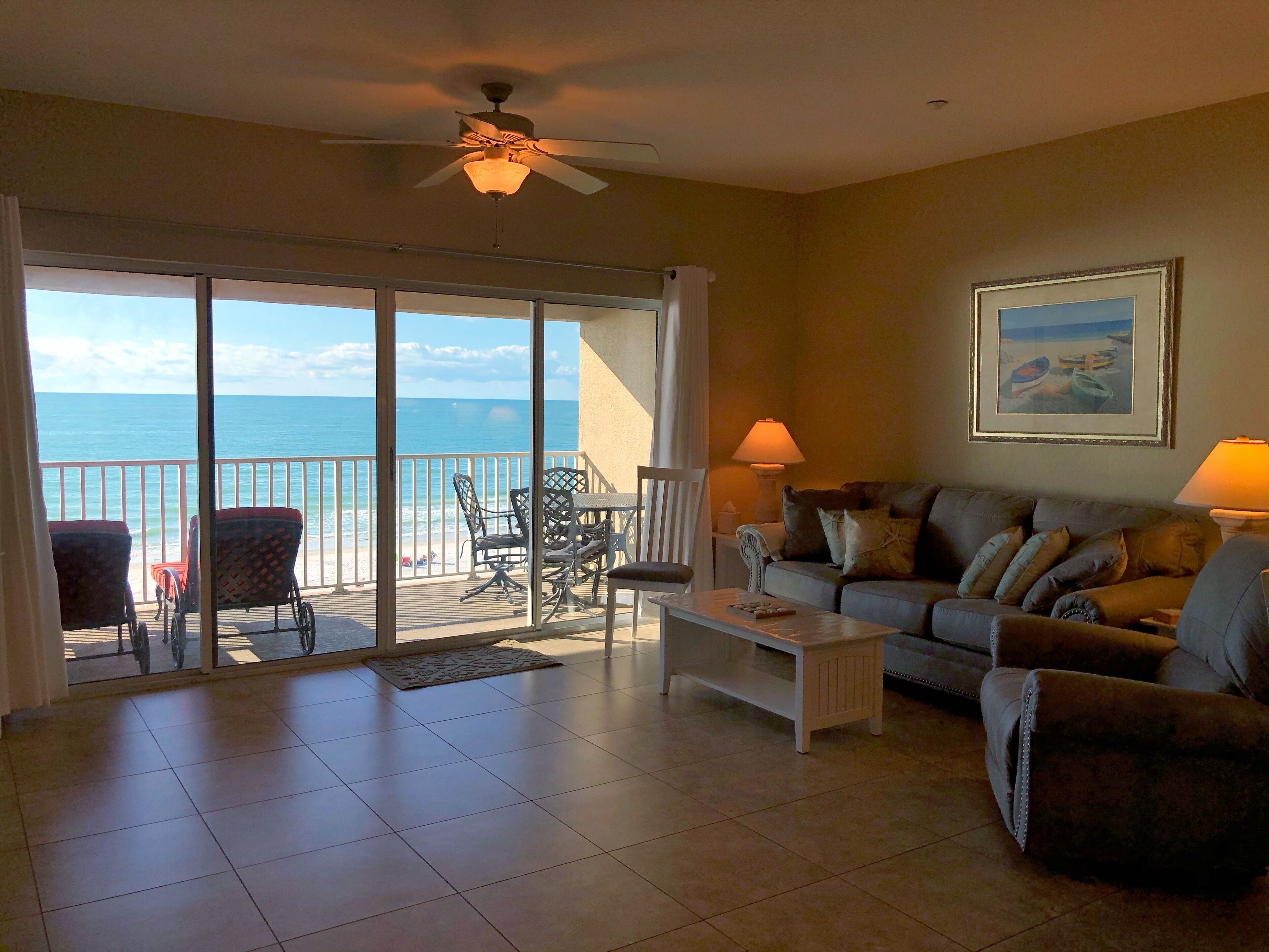 Indian Rocks Beachfront Heaven- ¡2 Dormitorios Y Piscina Frente Al Mar! ¡Ahora Reservando Verano! - Indian Rocks Beach, FL