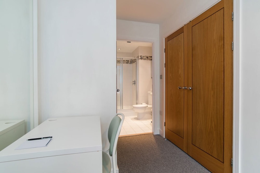 Cardiff City Center Apartment - Cardiff
