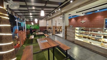 4 restaurantes, cozinha internacional 