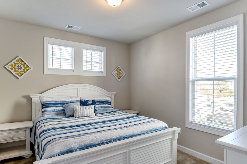 Great For Groups! - Short Walk To The Beach! - Croatan Beach, VA