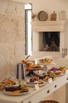 Pequeno-almoço tipo buffet diário incluído