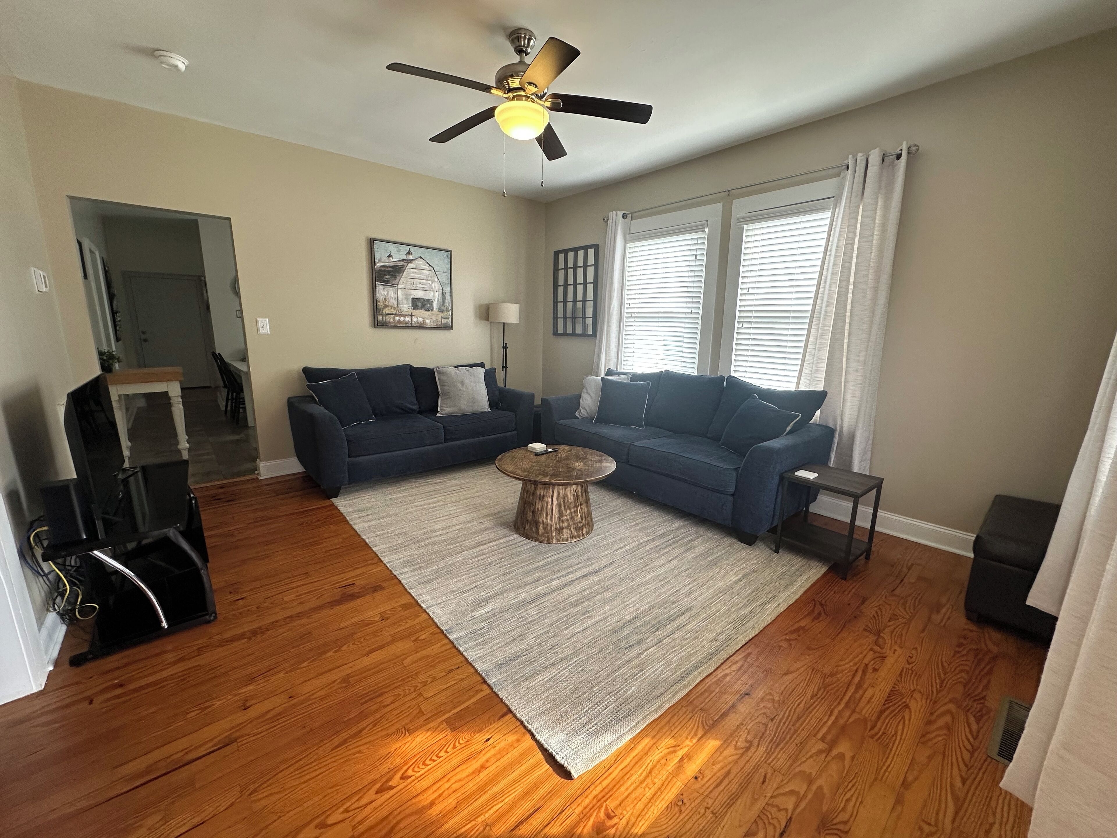 15 Min From Clt Airport! Spacious & Renovated! - Belmont, NC