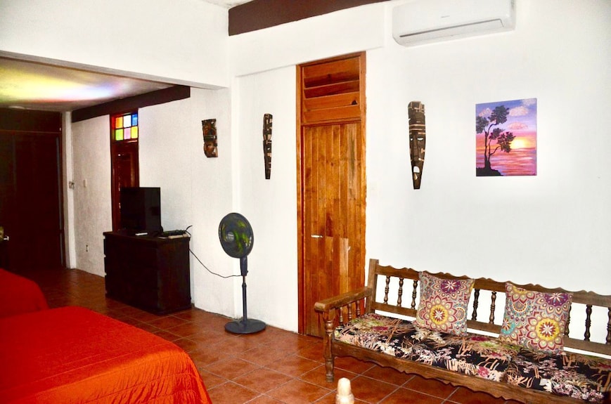 Beach Front Fully Equipped Suite # 3 - Isla Mujeres