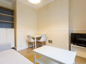 Apartamento (1 Bedroom) | Sala de estar