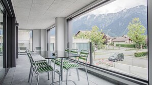 Apartamento, 2 quartos | Varanda