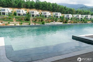 Piscina exterior sazonal 