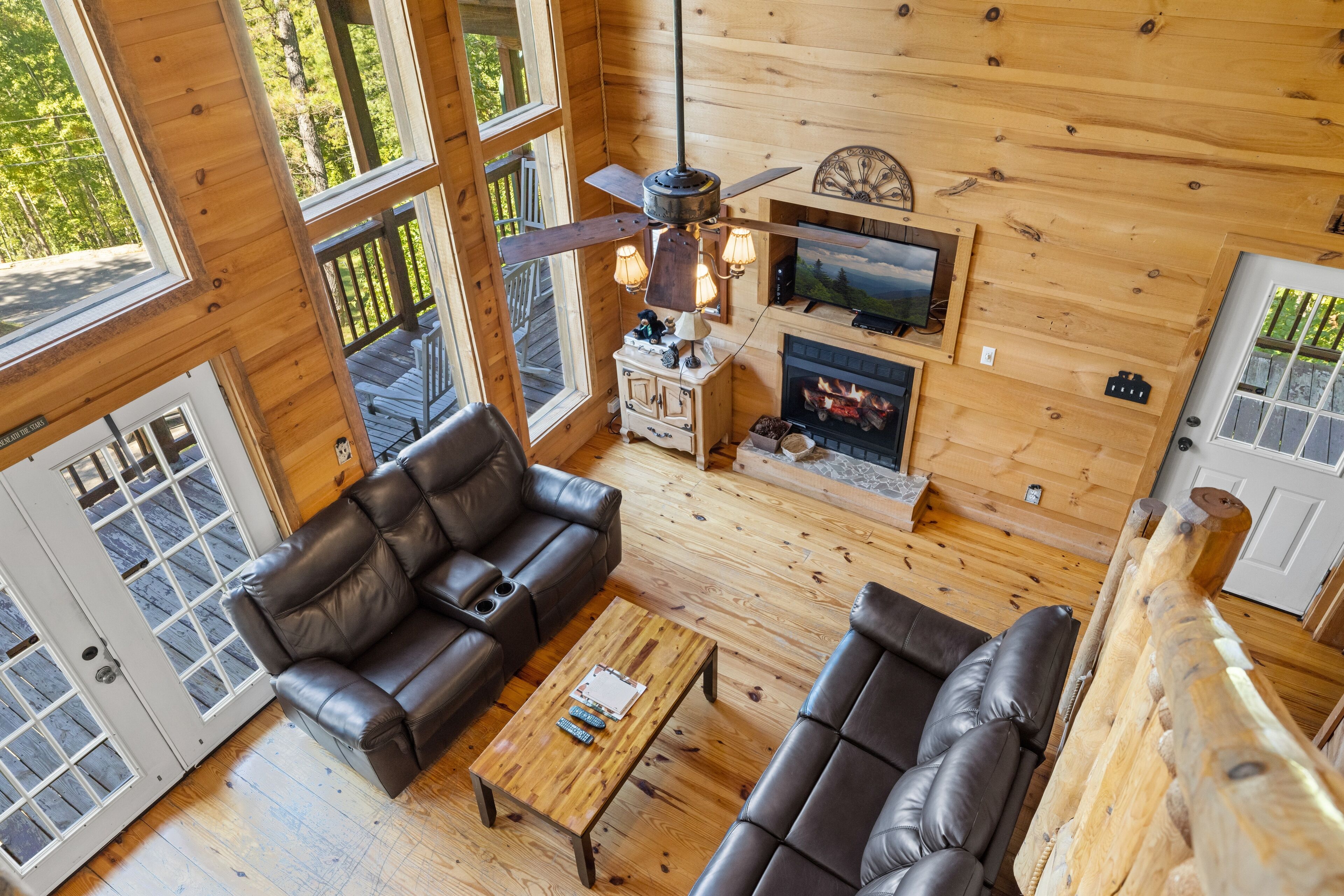 Cabine, 3 quartos | Sala | Smart TV 