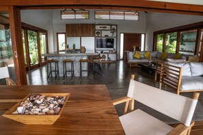 TV de tela plana 64 cm com canais a cabo, TV