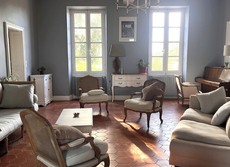 Mansión En El Corazón De Los Viñedos. - Blaye