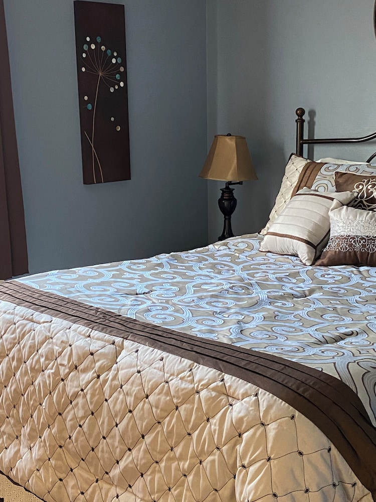 At Home Feeling With Amenities. - Branson, MO