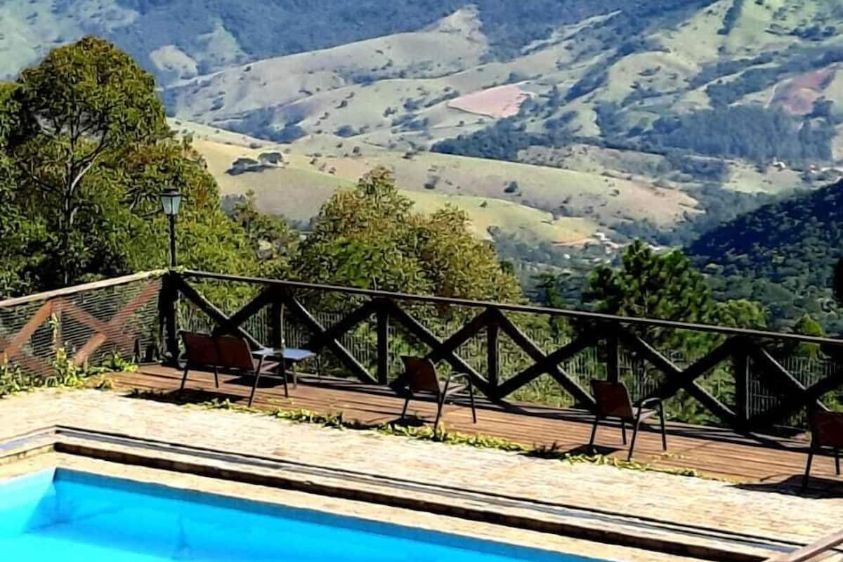 8 quartos, minibar, Wi-fi grátis, roupa de cama fornecida