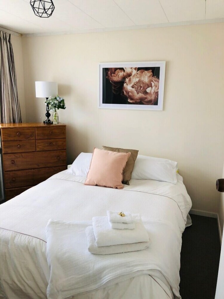 Cent Warkworth Suite, Self-contained, Light & Warm - Matakana