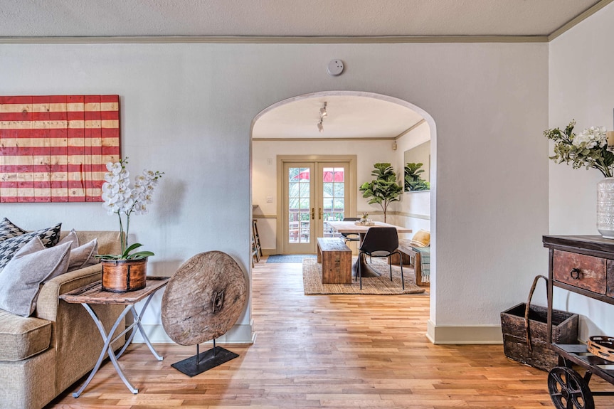 5 Bedroom, 3 Bath House! With Brand New Hot Tub! - 尤金