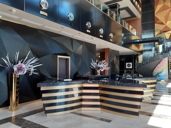 Book Rodina Hotel Spa & Conferences in Oran | Hotels.com