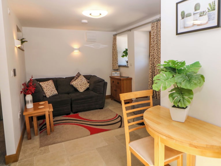 The Nest, Romantic, Character Holiday Cottage In Buxton - Derbyshire