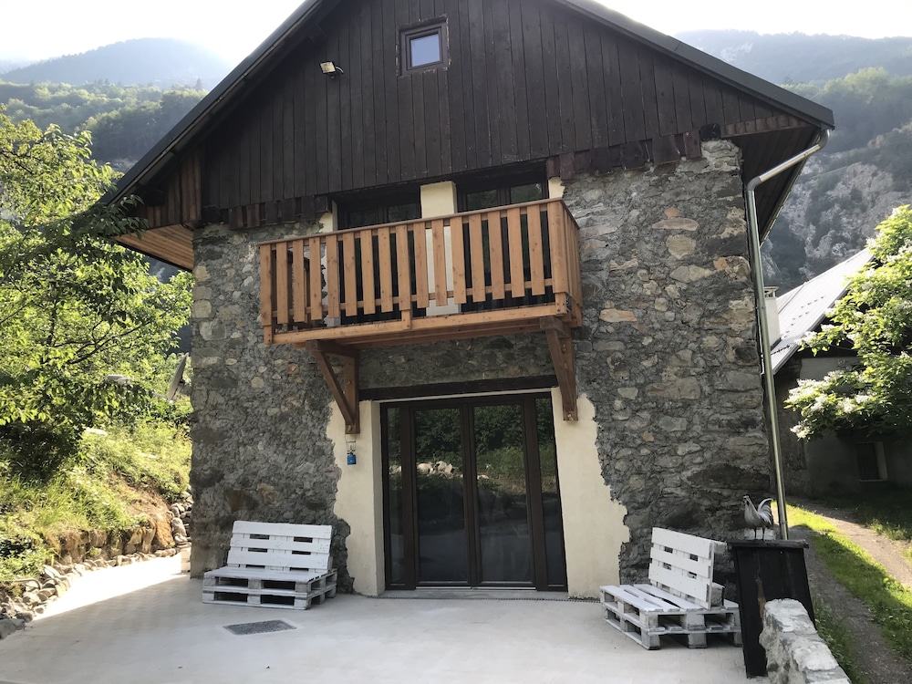 Au Sommet Des Narcisses - Savoie