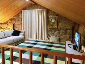Casa de Campo, 1 quarto, vista para o rio | Sala | TV de ecrã plano 