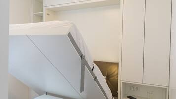 Secretária, cortinas/cortinados opacos, quartos insonorizados