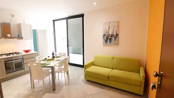 Casa, 2 quartos, varanda, Vista para a cidade | Interior