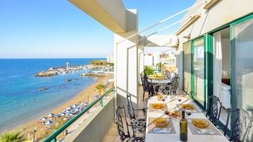 Apartamento, 2 quartos, vista para o mar | Vista da varanda