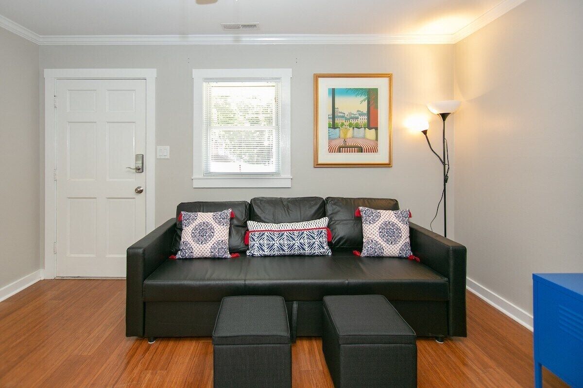 Two Spotless Homes Near Duke · Sleep 8 - Durham